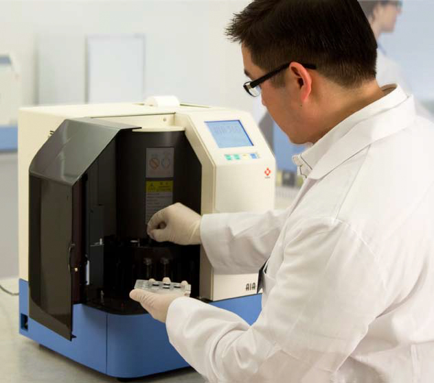AIA-360 Automated Immunoassay Analyzer